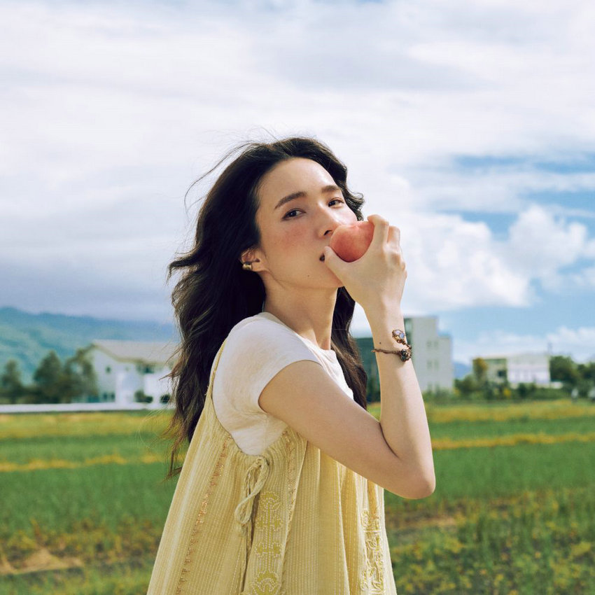 Fann芳怡专辑《桃乐市》入围第65届葛莱美奖_长江云 - 湖北网络广播电视台官方网站